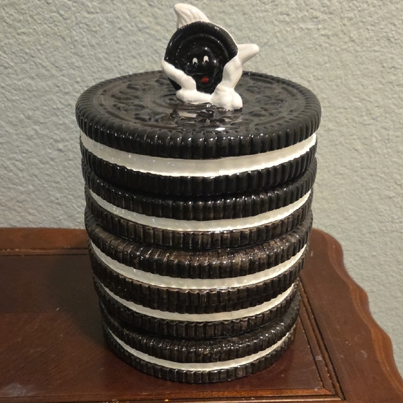 nabisco | Art | Vintage 7s Oreo Black And White Cookie Jar | Poshmark
